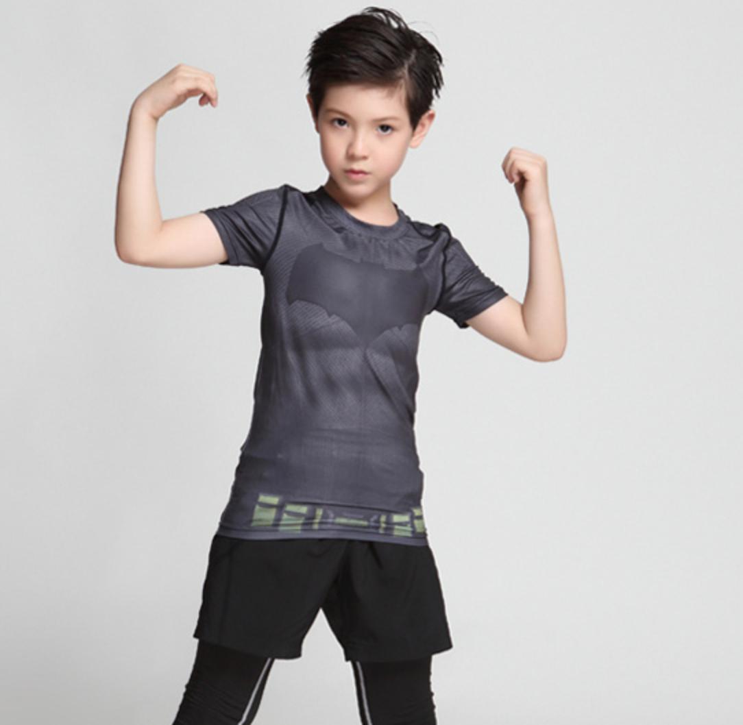 Kid's Batman "Outsiders" Short Sleeve Compression Rash Guard ...